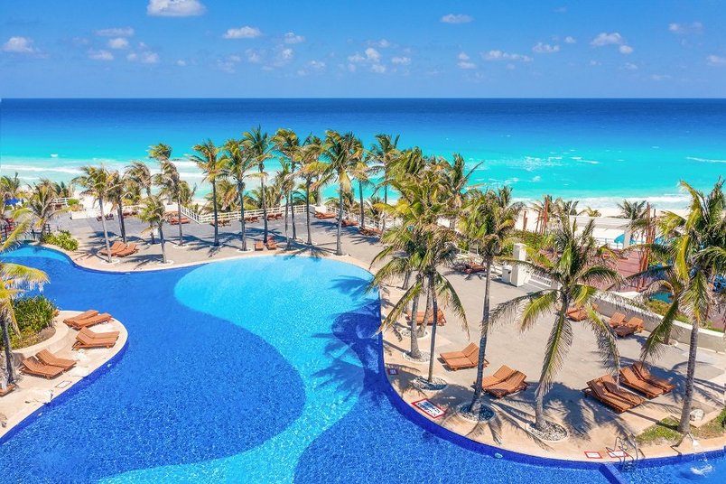 Pyramid Shaped Hotel Cancun